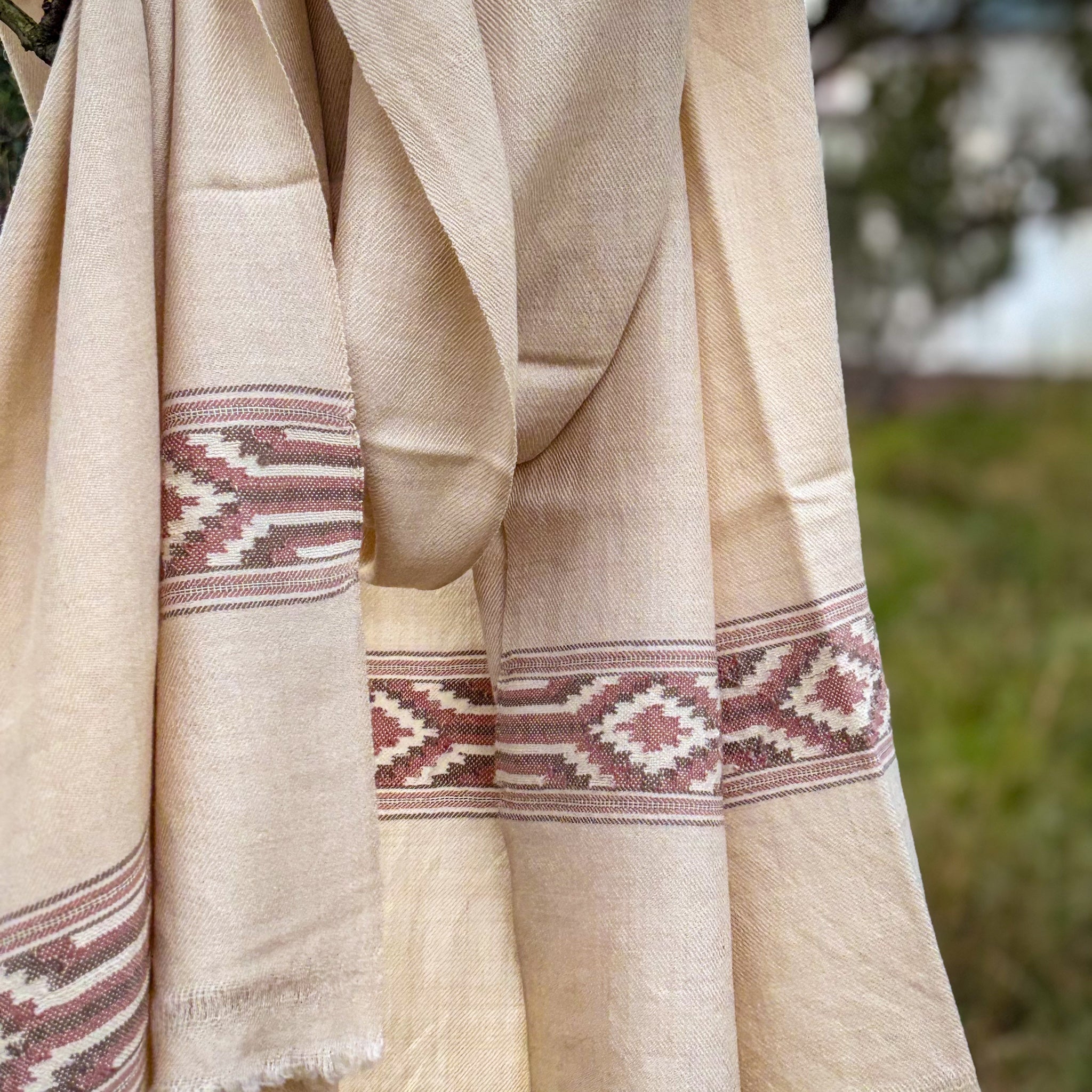 Bhuttico's Women’s Stoles : Buy Stole for Women online. – Bhuttico Shawls