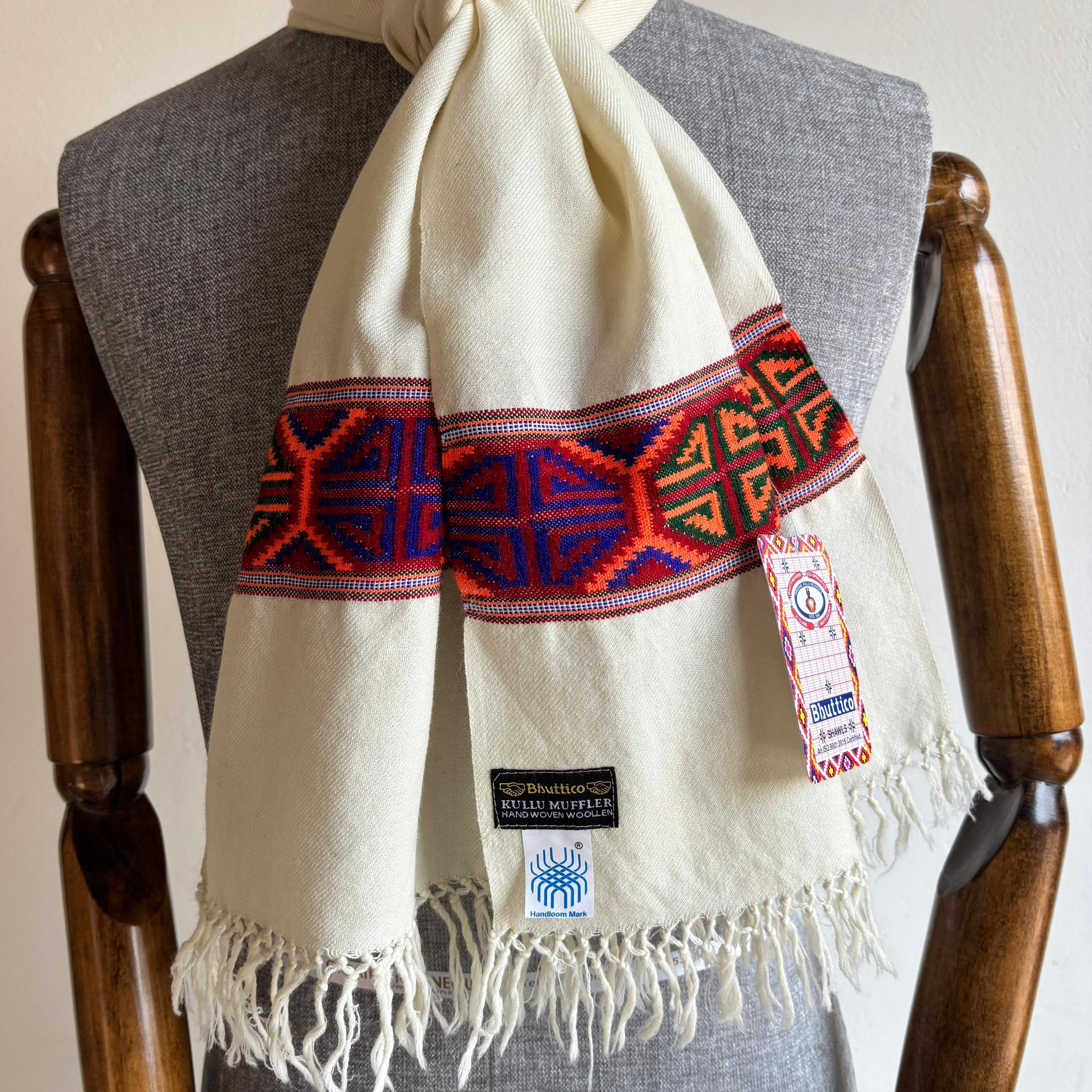 Hand Woven Pure Merino Wool Muffler White – Bhuttico Shawls
